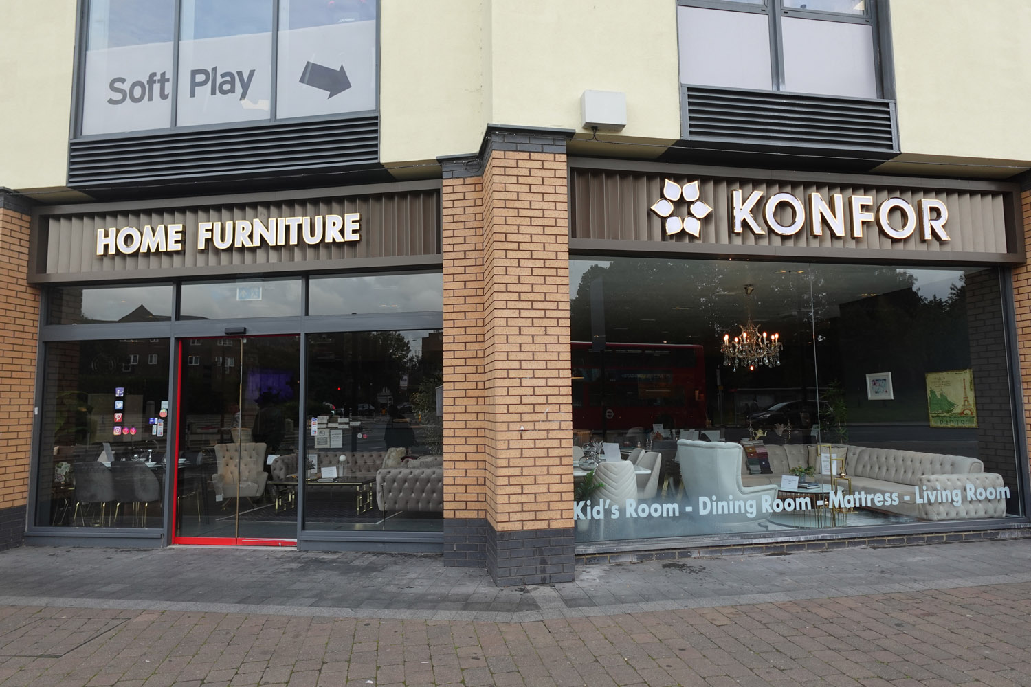 Konfor - Edmonton Green Shopping Centre