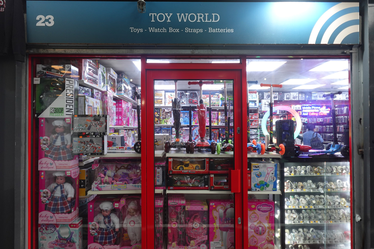 Toy World - Edmonton Green Shopping Centre