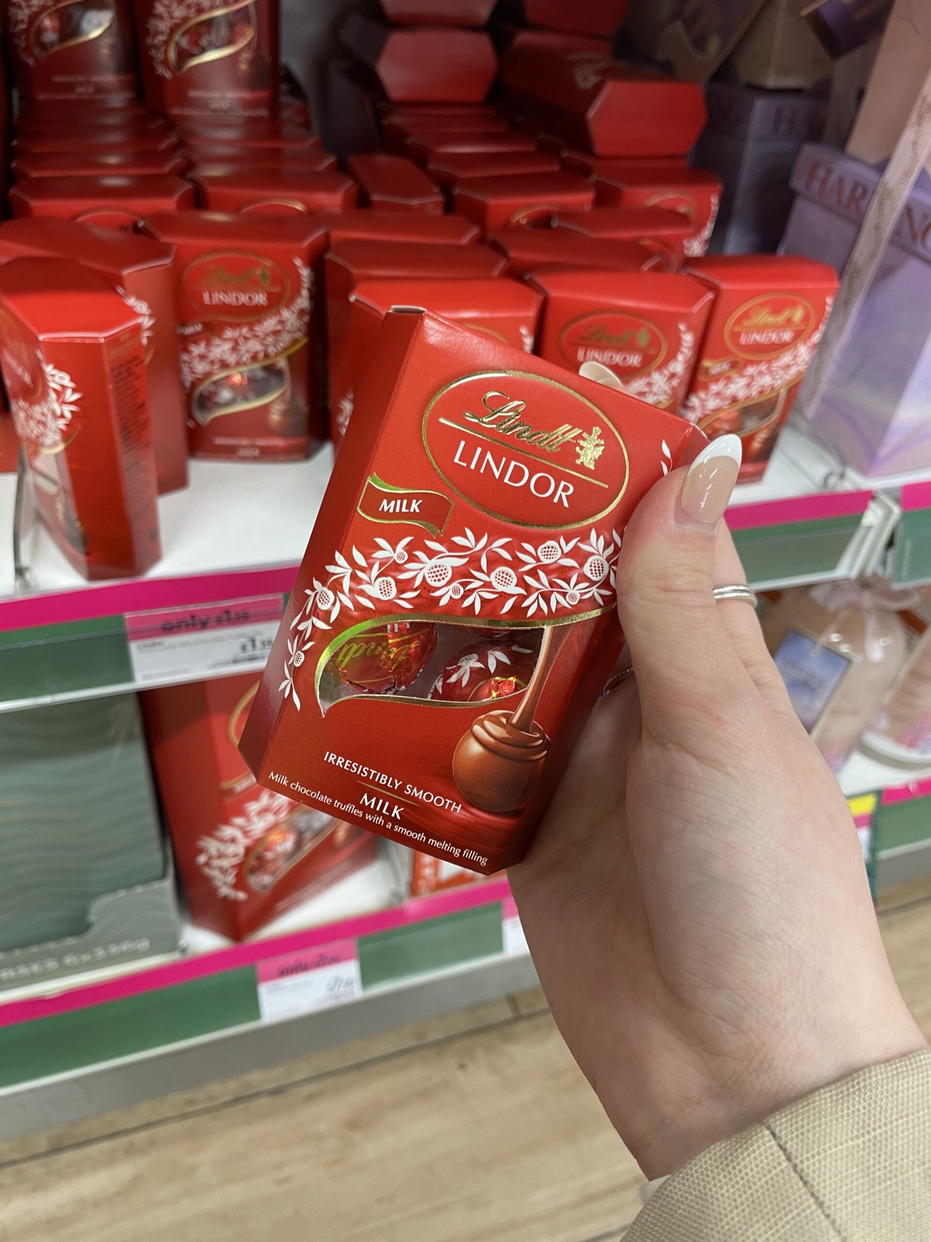 Edmonton Green Shopping Centre - Visit us today!